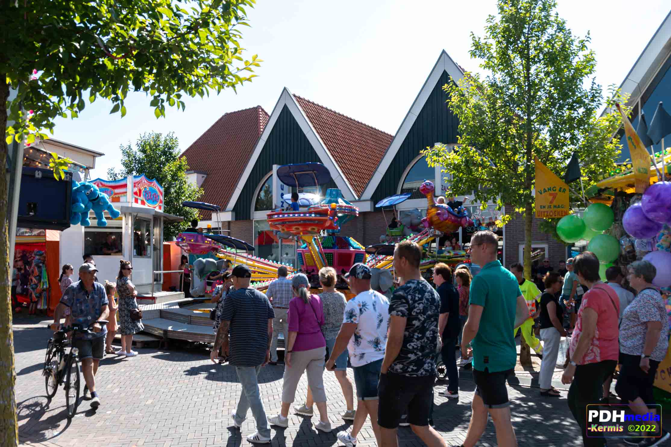 Foto: Kermis Volendam 2022 - Compilatie overdag - PDHmedia